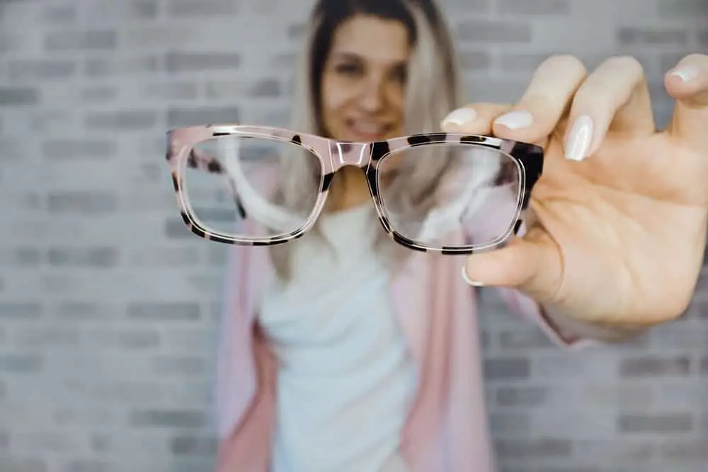 15 Best Places to Buy Glasses Without Insurance (2026)